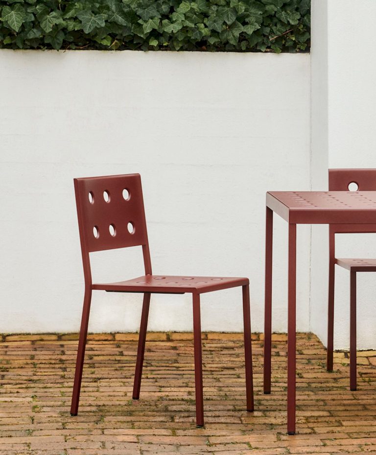 Balcony Side Table – XTRA Office Pte Ltd