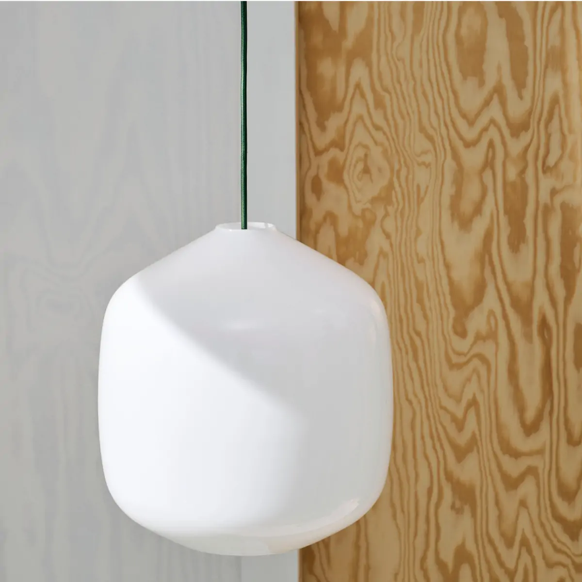 Aspekt Buoy Glass Pendant – XTRA Office Pte Ltd