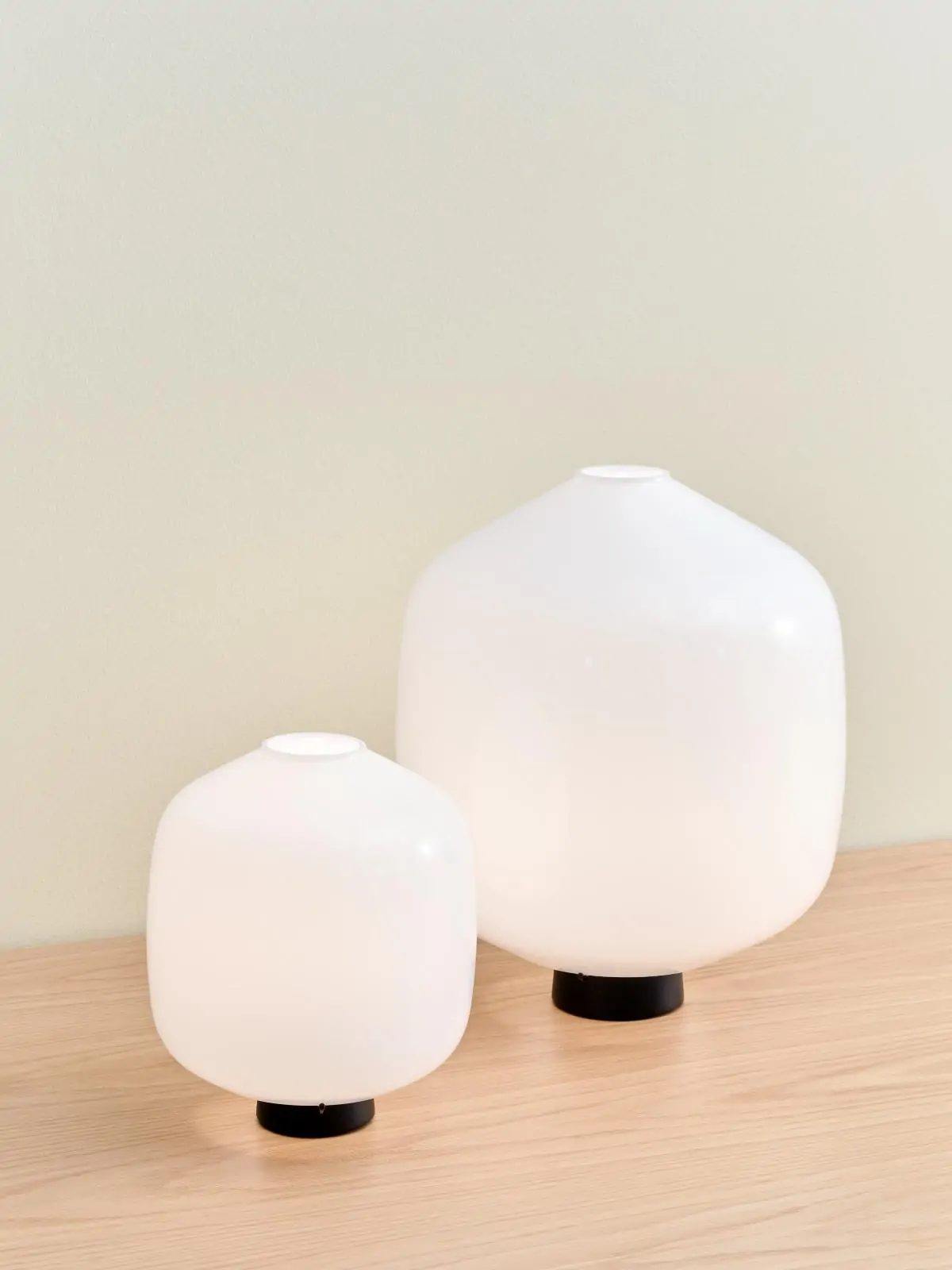Aspekt Buoy Glass Table Lamp – XTRA Office Pte Ltd