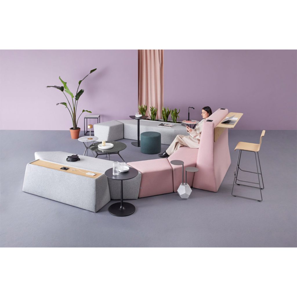 Comma Stool – XTRA OFFICE